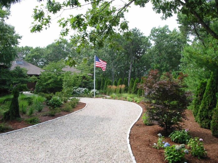 14 Best Driveway Alternatives to Asphalt, Driveway (With Pictures)