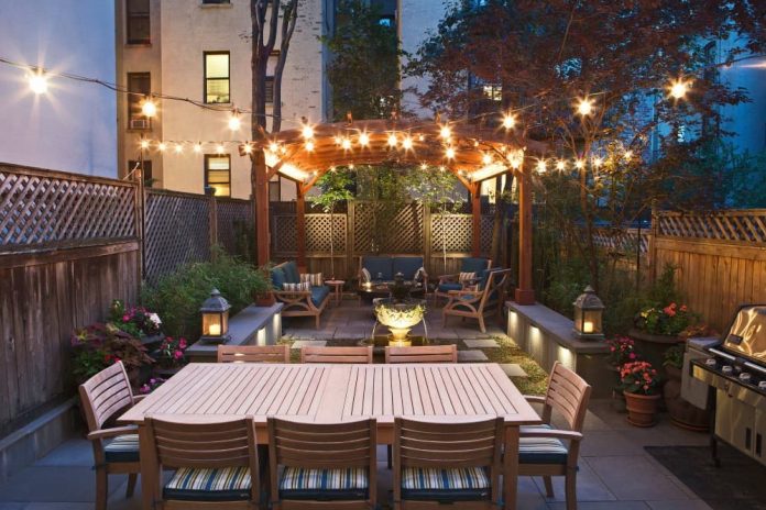 15+ Best Backyard String Light Ideas & Designs (Pictures) in 2024