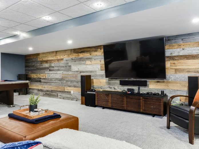 20+ Inexpensive Basement Wall Ideas and Designs (With Pictures)