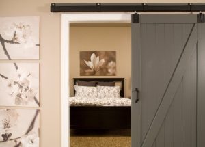 20+ Inexpensive Basement Wall Ideas and Designs (With Pictures)