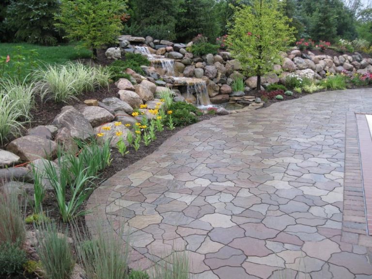 20 Stunning Flagstone Patio Ideas and Designs (With Pictures)