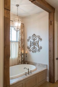 20+ Country Bathroom Ideas to Create a Rustic Retreat (Pictures)