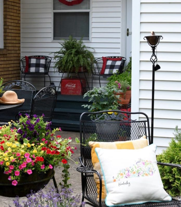 15+ Best Summer Front Porch Ideas: Trends for 2024 Homes