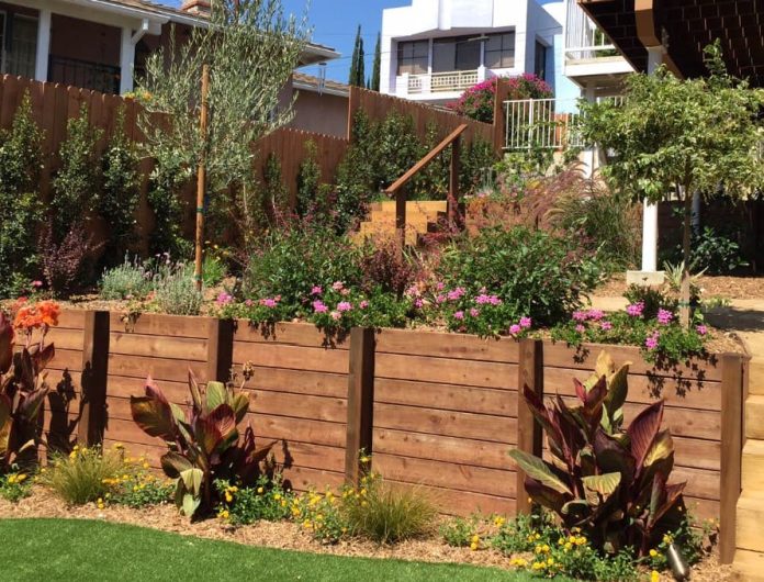 30 Stunning Front Yard Fence Ideas to Transform Your Home (2024)
