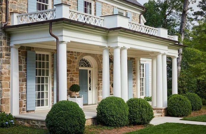 15+ Best Bushes to Plant in Front of Your House: 2024 Guide