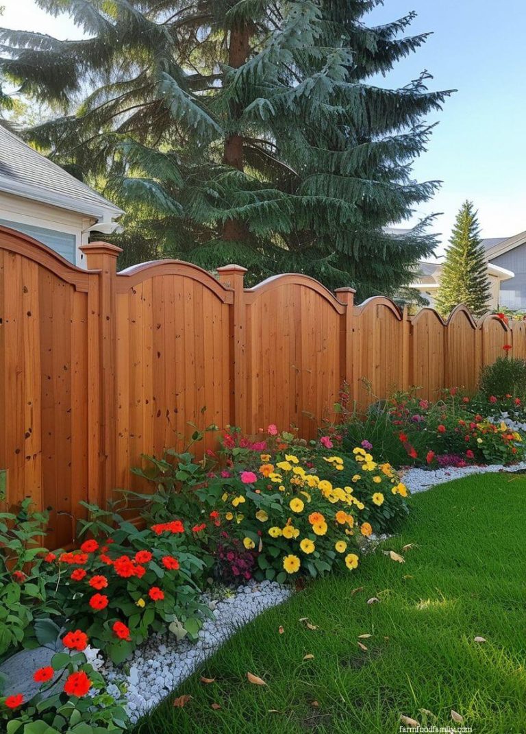 20 Stunning Cedar Fence Ideas That Will Transform Your Yard (2024)