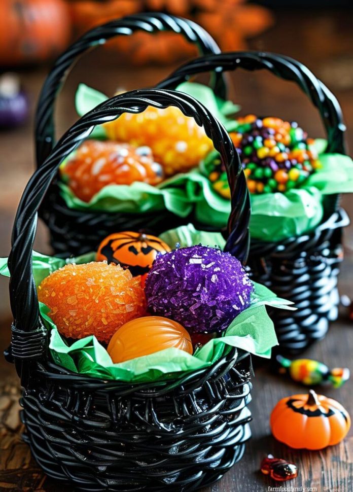 25 Halloween Treat Bag Ideas That Are a Hit at Any Spooky Bash (2024)