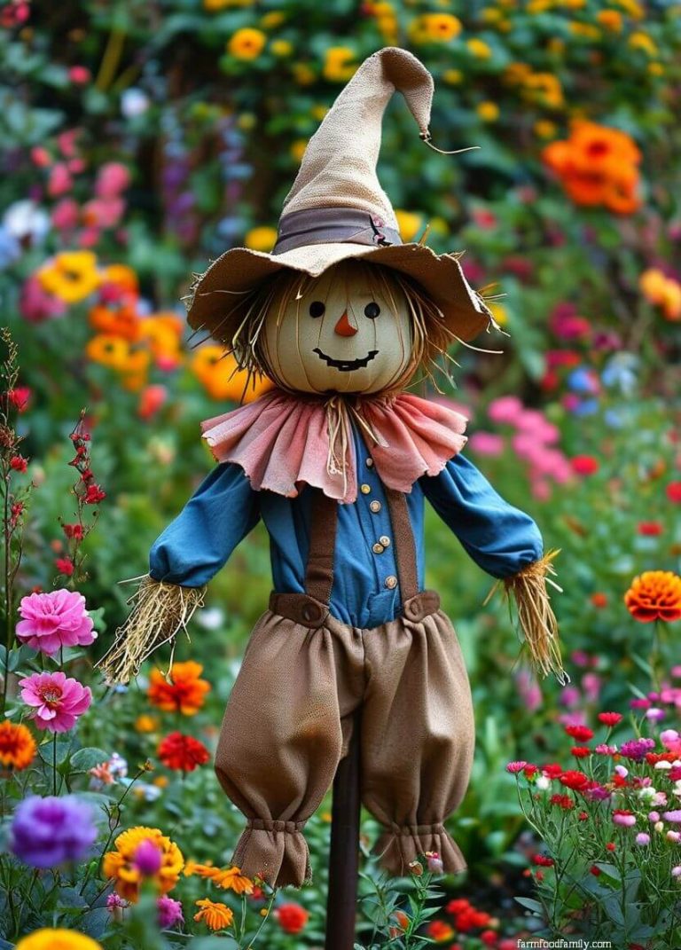 25 Creative Garden Scarecrow Ideas That Will Transform Your Yard (2024)