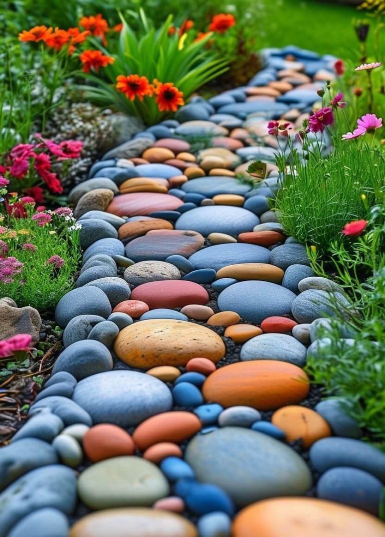 25 Gorgeous River Rock Edging Ideas That Transform Your Landscape (2024)