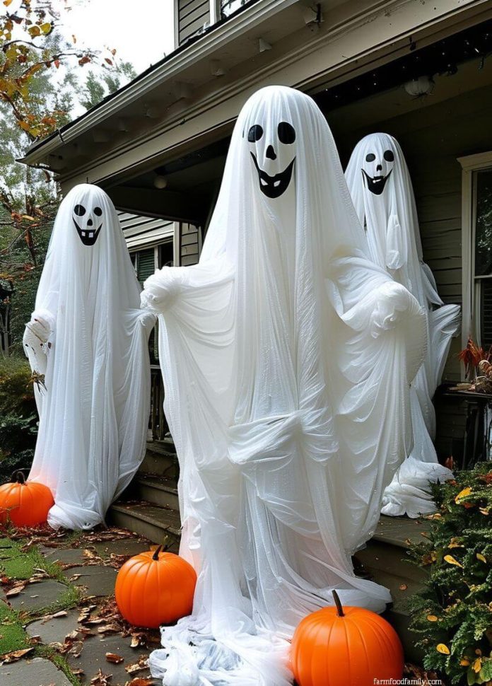 20 Adorable Halloween Ghost Decorations That Won’t Break the Bank (2024)