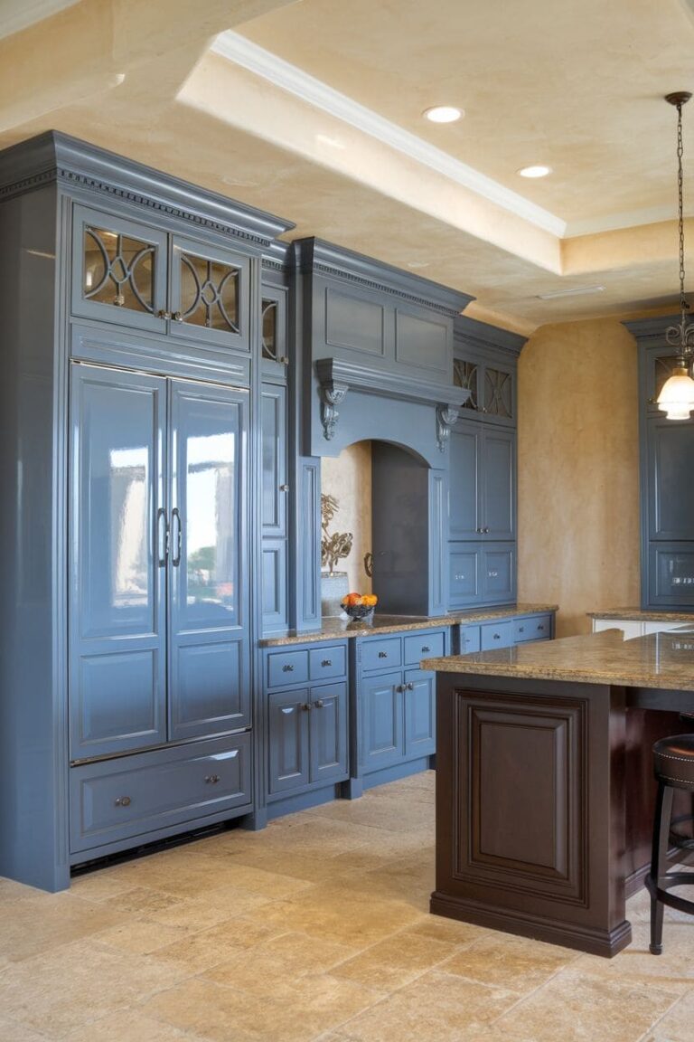 60+ Bold Blue Kitchen Cabinet Ideas for a Modern Makeover (2025)