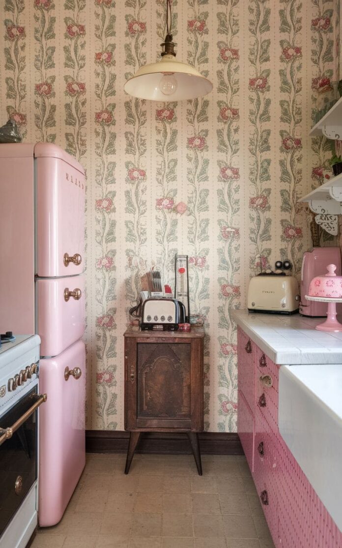 50+ Playful Kitschy Kitchen Ideas That Bring Fun to Cooking (2025)