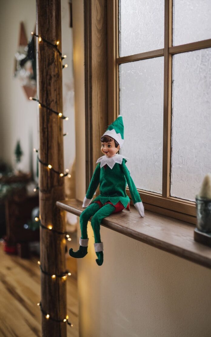 30+ Smart and Quirky Elf on the Shelf Ideas for Older Kids to Try This ...