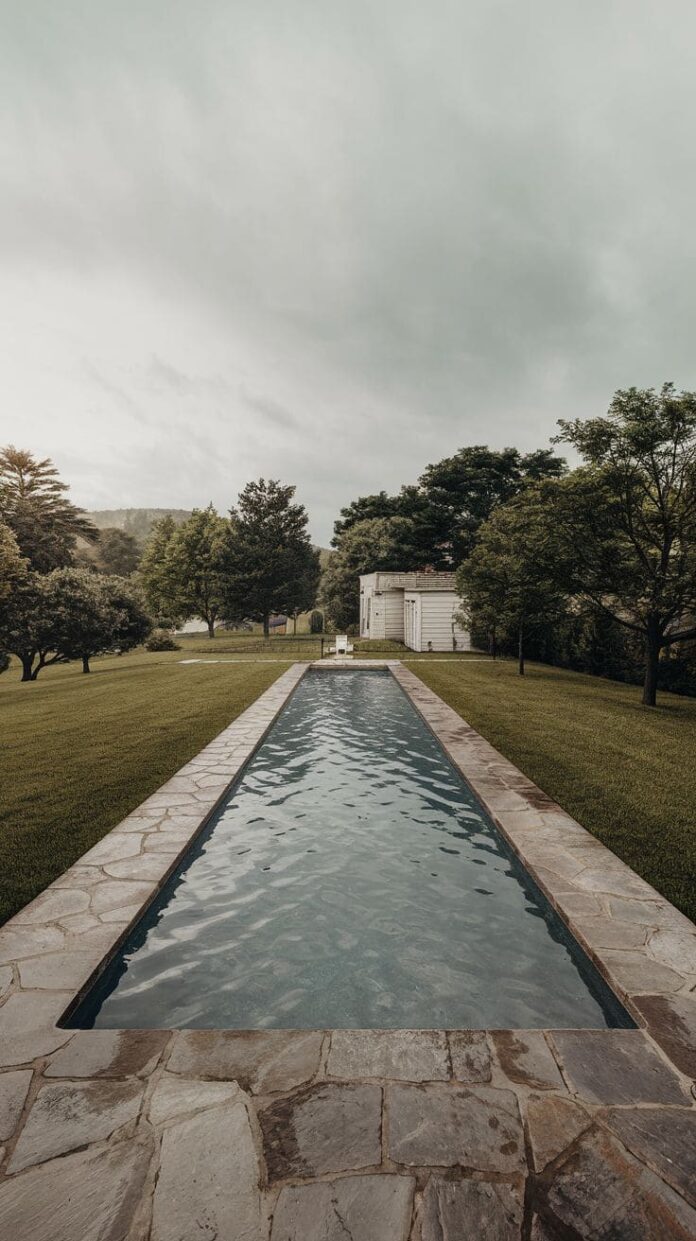 60+ Brilliant Long Narrow Backyard Ideas to Maximize Space (2025)