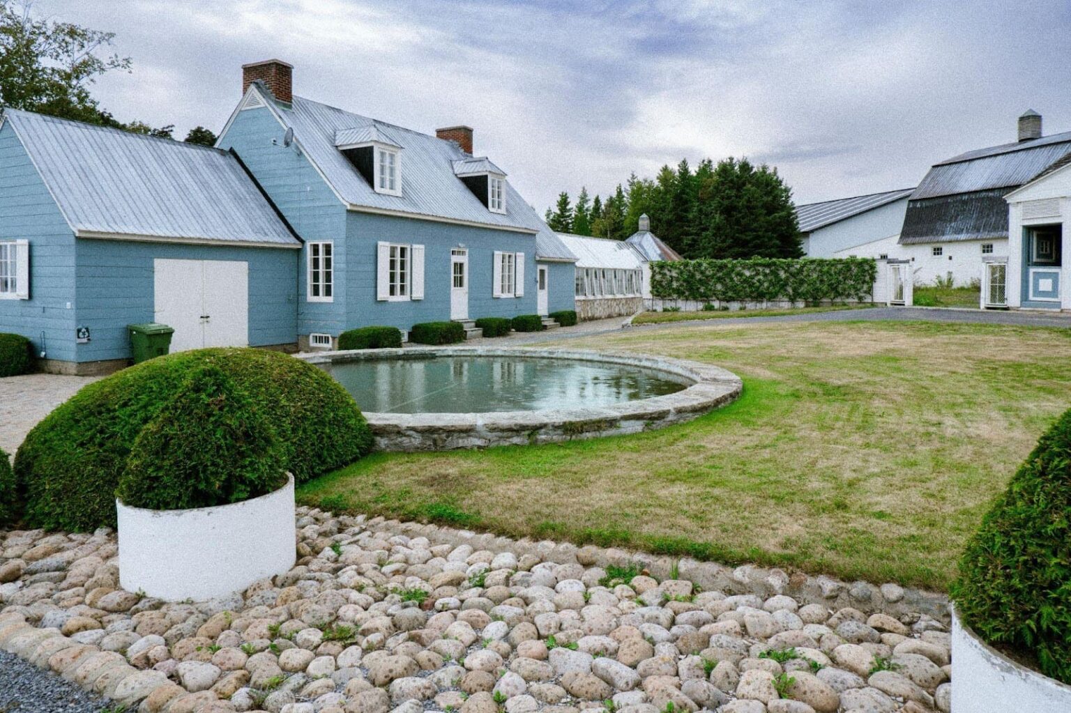 40+ Dreamy Italian Backyard Ideas That Will Transport You to Tuscany ...