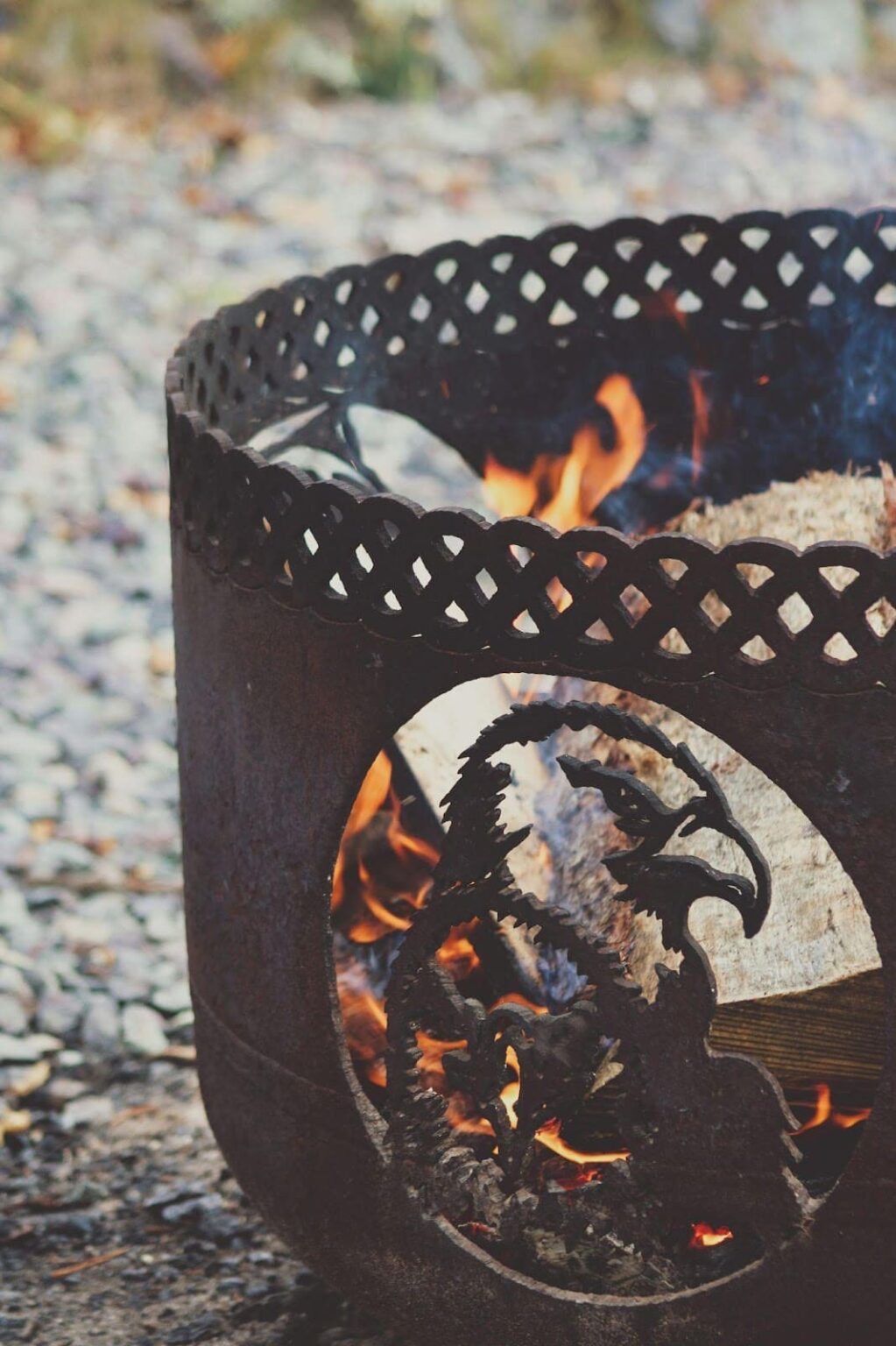 40+ Brilliant Metal Fire Pit Ideas to Make Your Patio Stand Out ...