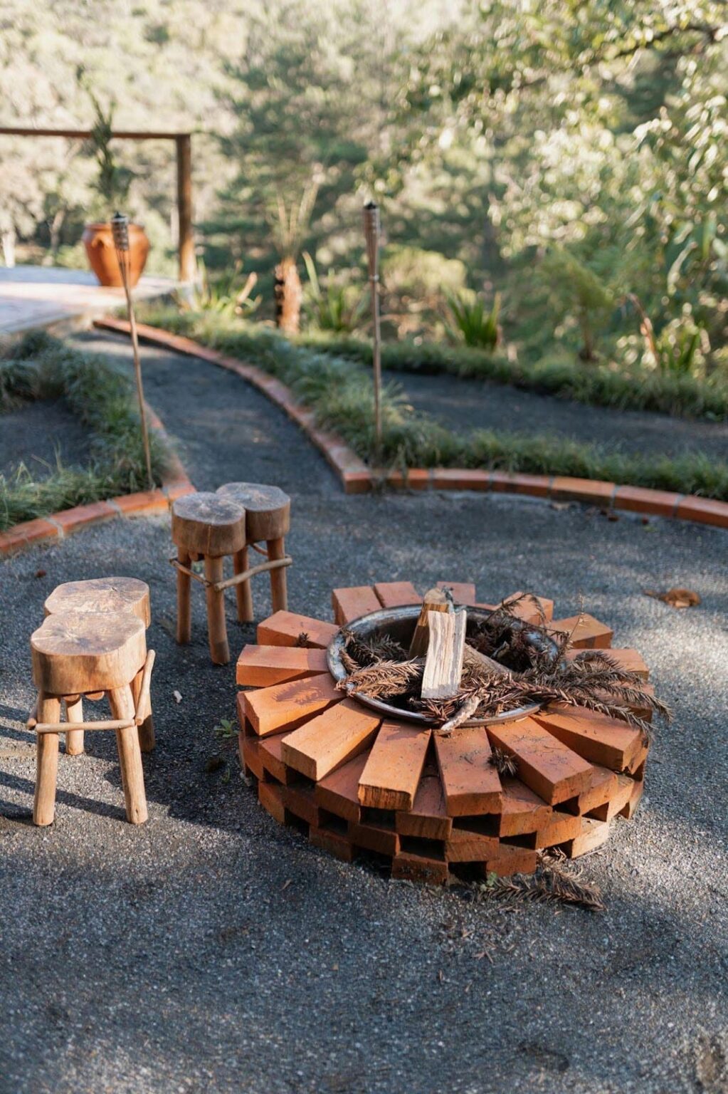 40+ Jaw-Dropping Paver Fire Pit Ideas for Outdoor ...